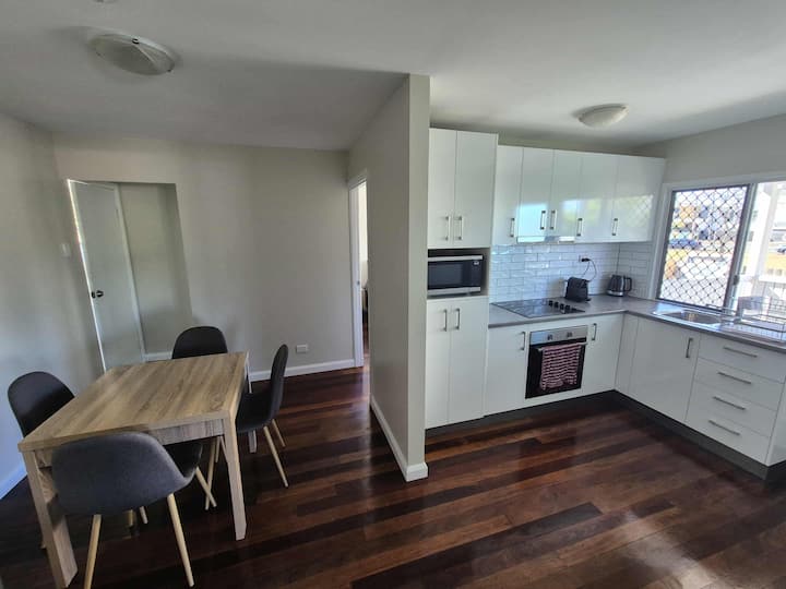 Super Central Home By The Sea - Magnetic Island