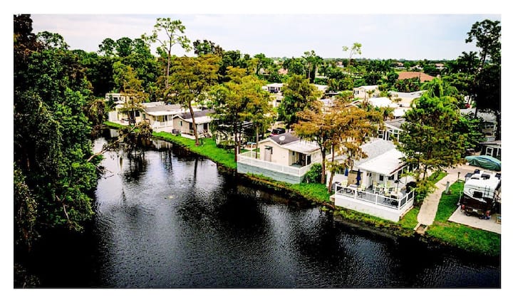 Lilo's Lake Stay, Estero Bay Ft Myers Fl - Estero
