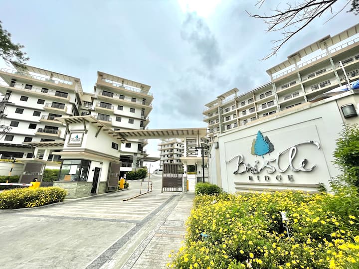 2br Condo W/ Balcony Free Parking | Mountain View - Baguio