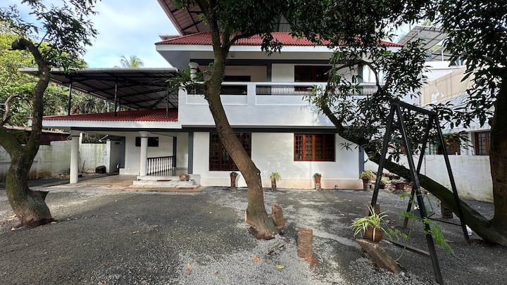 Satyayam Park Villa - Kochi, India