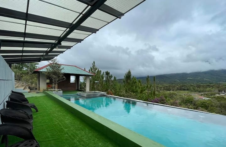 Summer Breeze Suites - Gingoog