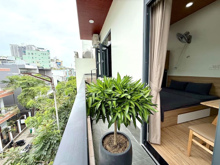 Sailor's Home - Balcony R202 - 300m Dragon Bridge - 다낭