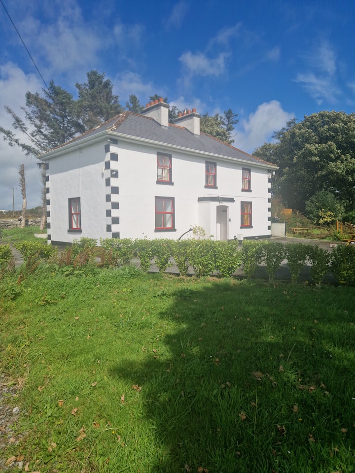 Spacious Room In Brairhill - Galway