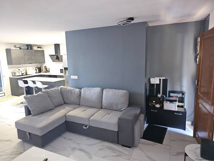 Chambre D'hôte, Accès Jacuzzi, Piscine - Pourrières