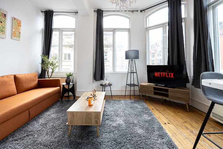 Central Sleeps 6 Stunning 2 Bed By City Superhost - Manchester