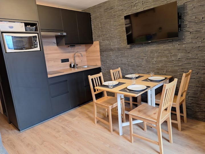 Comme à L'hôtel : Lit Fait, Ménage Inclus, Piscine - Le Bourg-d'Oisans