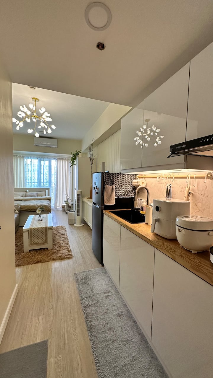 Sunny & Cozy • Pool | Ps4 | Netflix | Near Smnorth - Quezon City