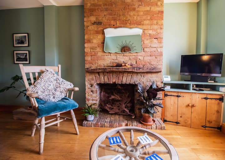 Sun House Apartment - Seaford