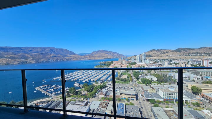 Downtown Lakeview Condo - Kelowna