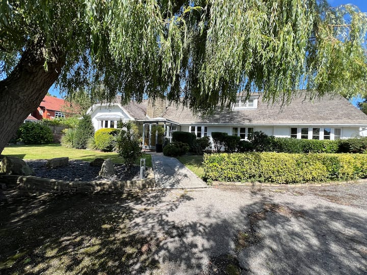 Five Bed Home - Open 2026 - Southport