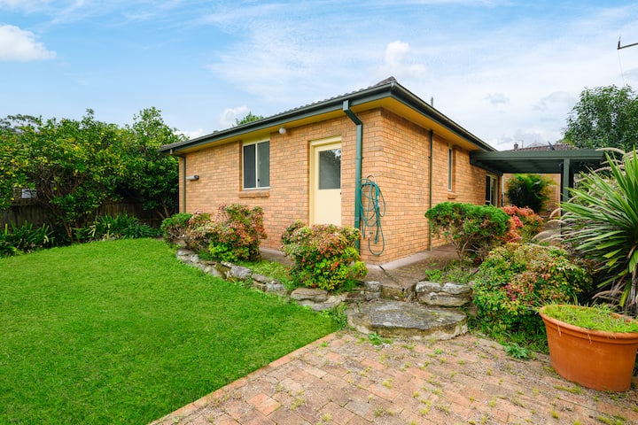 Hornsby Stay Near Station & Mall - Hornsby