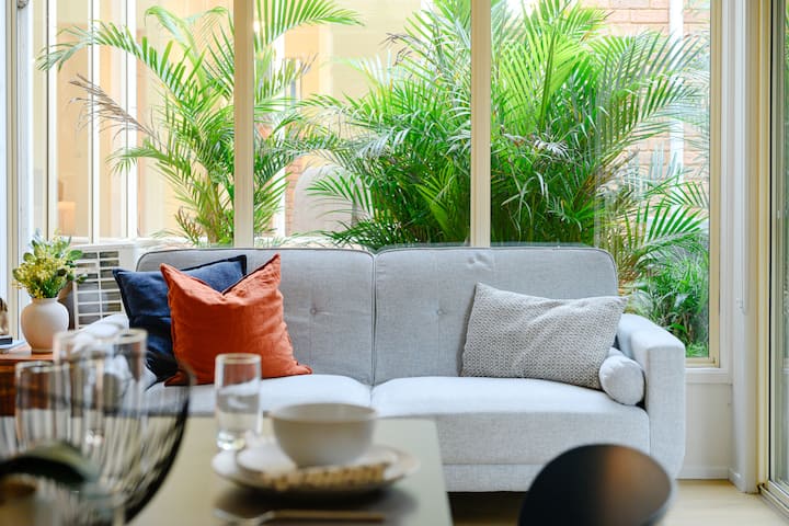 Hornsby Stay Near Station & Mall - Hornsby