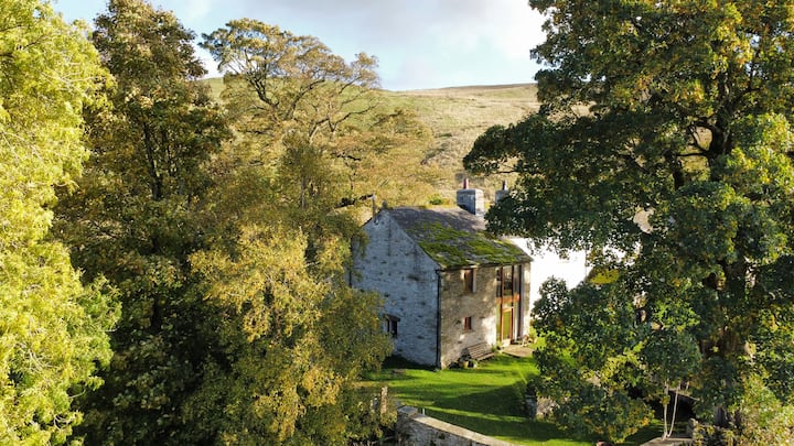 Short Stay Among Fells And Dales - Sedbergh