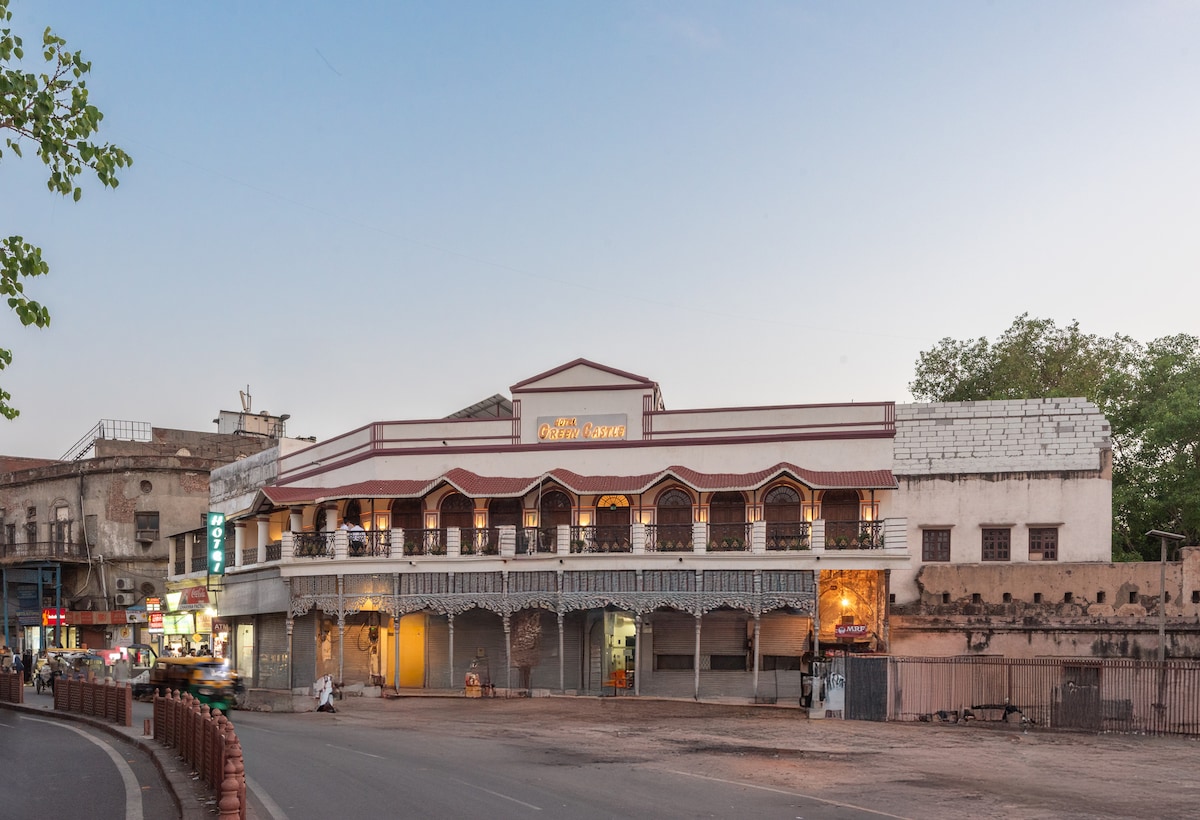Chambre supérieure au Green Castle Heritage Hotel Delhi - Hôtels à ...