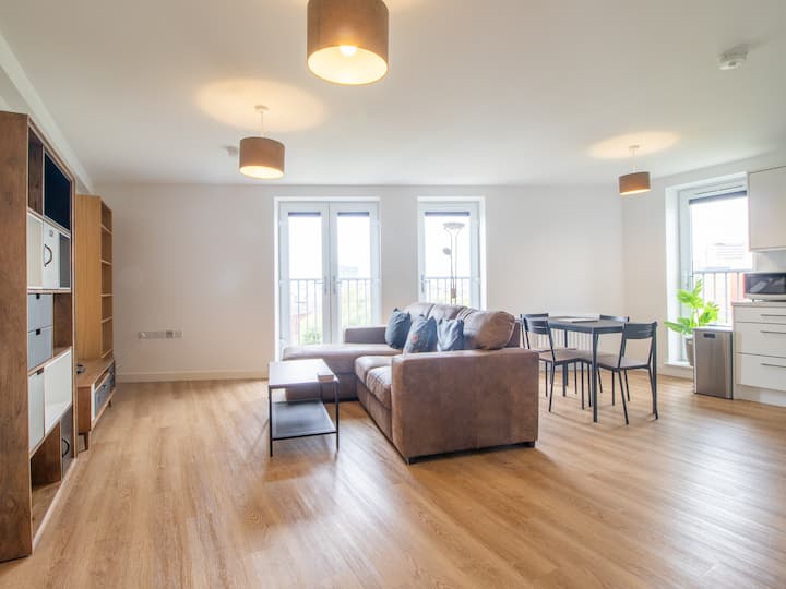 Corporate City Stay With Parking - Glasgow