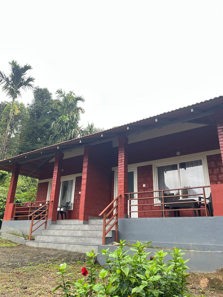 Tashi Farm - Calm Cozy Forest Cottages & Waterfall - Sakleshpura