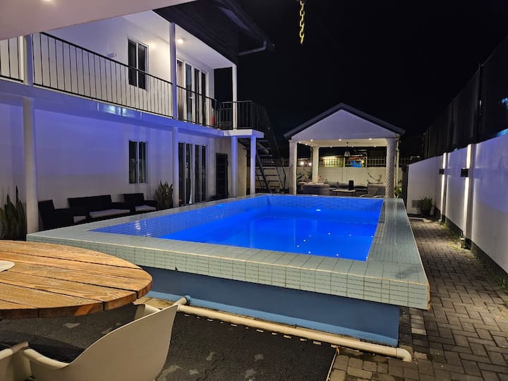 Ivy's Place - Loksi - Paramaribo