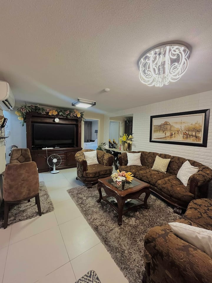 Cozy Budget-friendly Cebu Condo - Cebu City