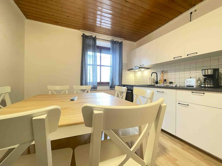 (Sad261) Large Workers Rental/ Rental Housing - Schwarzenfeld