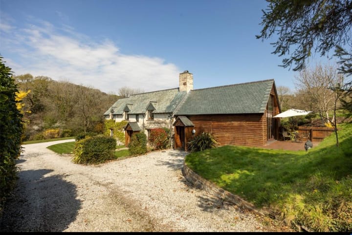 Cosy Farm Stay For Two - Plymouth