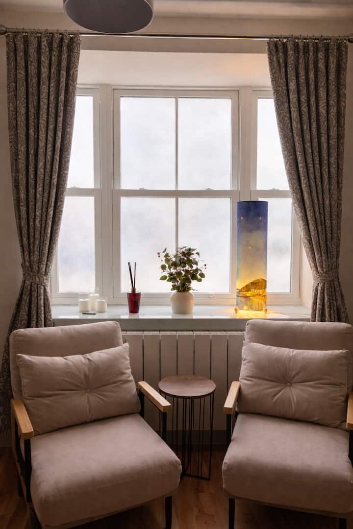 Y Lle Bach Studio - Aberystwyth