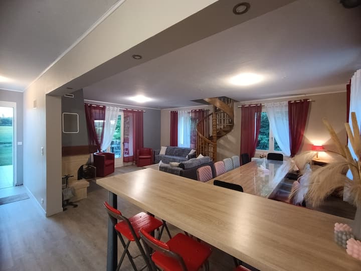 Gîte Avec Terrain De Tennis. - Sarthe