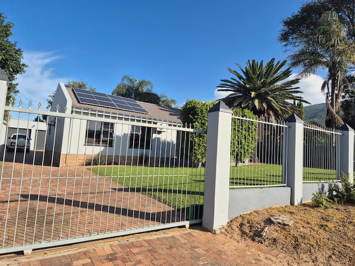 Retief Relieve - Paarl