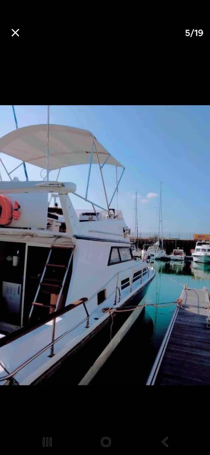 Le " Carpe Diem " Bateau Chauffé  Toute L'année - Calais