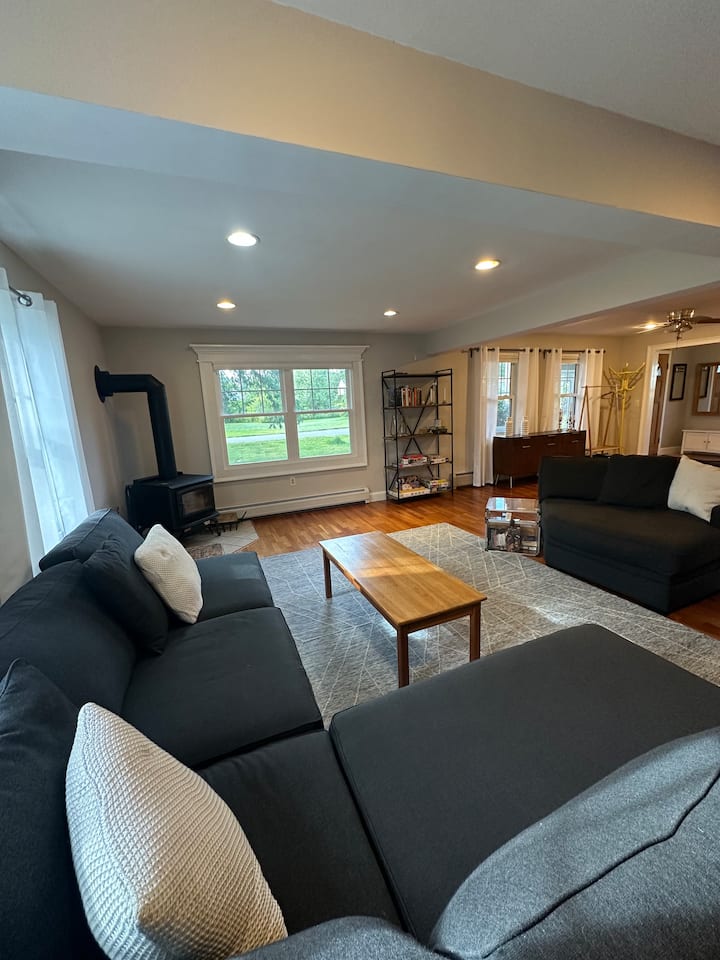 Berkshires Retreat In Lenox. Near Skiing & Culture - Stockbridge