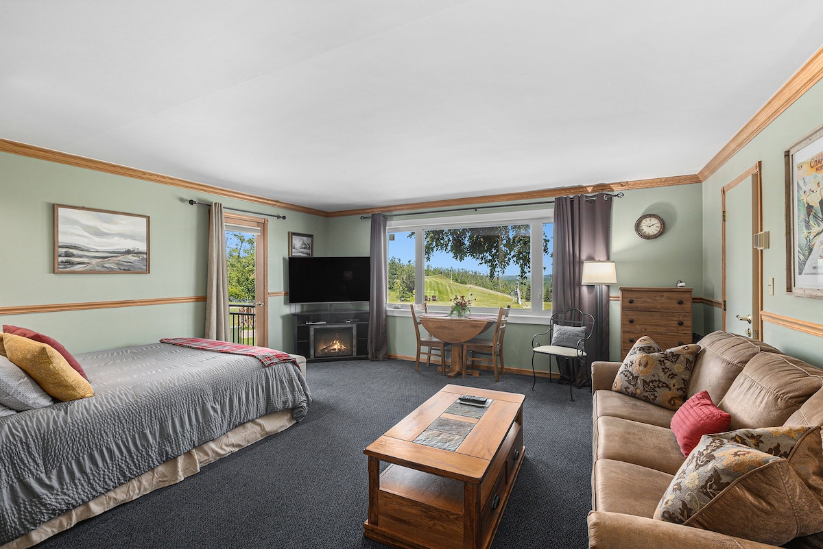 Escapada de esquí y golf: Otsego Resort, capacidad para 8 personas ...