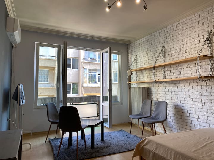 By The Way Apt For 5 Guests 2nd Floor Ndk Sofia - 소피아