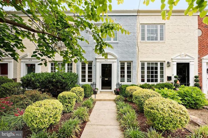 The Gibbon House Of Old Town Alx - Alexandria, VA