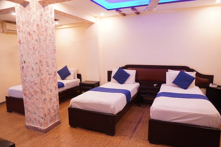 National Hotel - Lahore