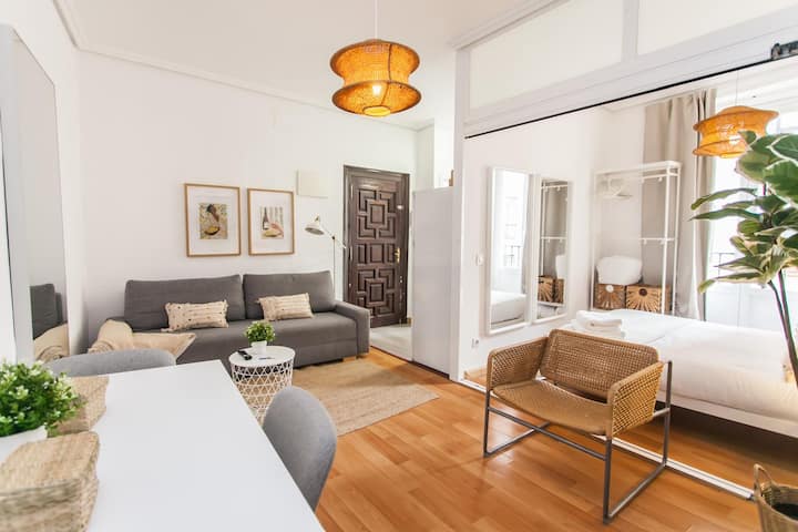 Plaza Mayor Stay – New, Unique & Luminous - Pozuelo de Alarcón