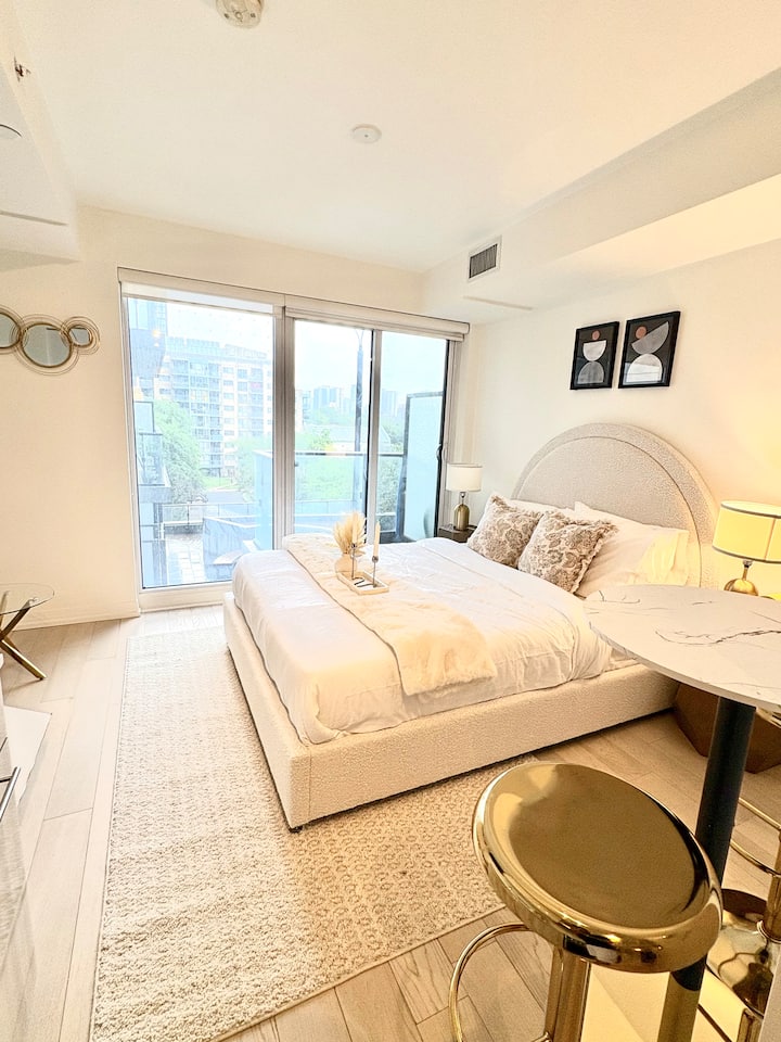 Studio 6ix - Toronto