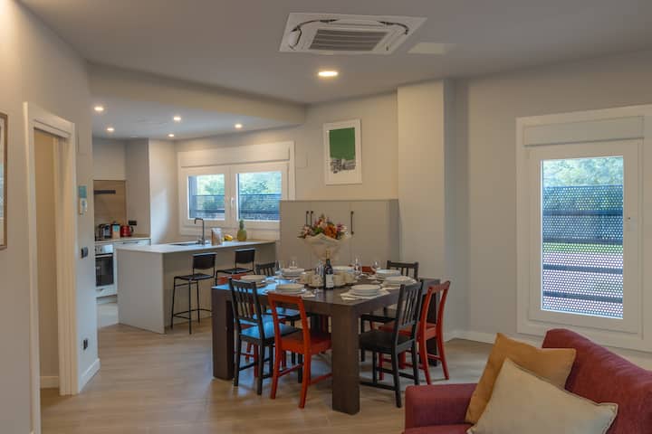 Portal De Francia By Clabao - 팜플로나