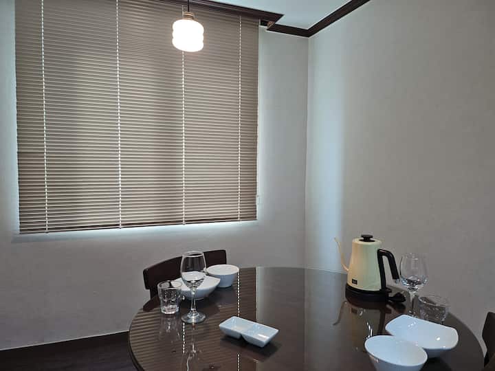 동경(憧憬) 대전터미널점131, 터미널도보3분 - Daejeon