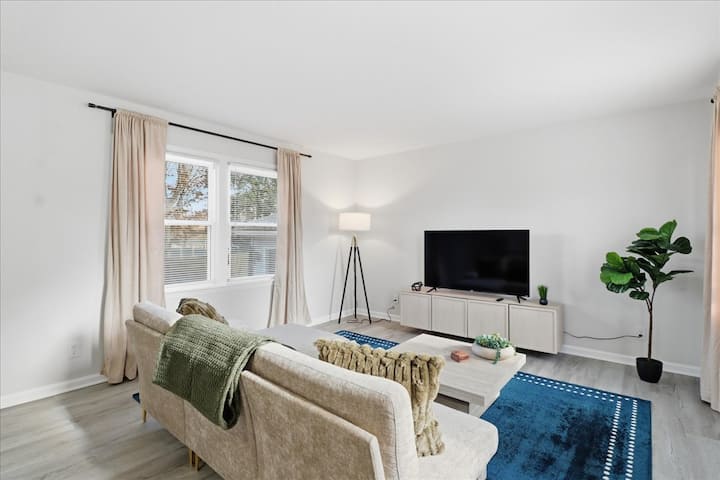 Spacious Greensboro Getaway Minutes From Downtown - Greensboro, NC