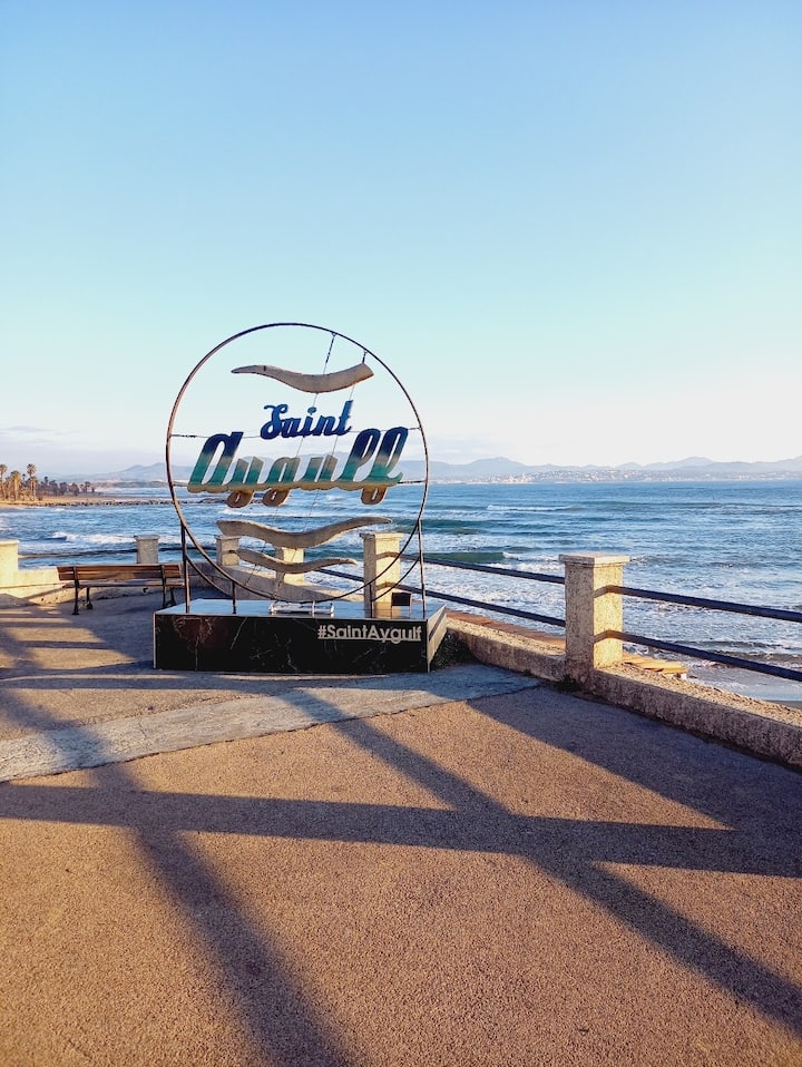 Studio Avec Piscine Et Accès Direct à La Mer - Les Issambres