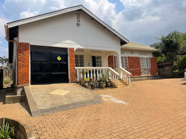 Friendly Shared Home - Uganda