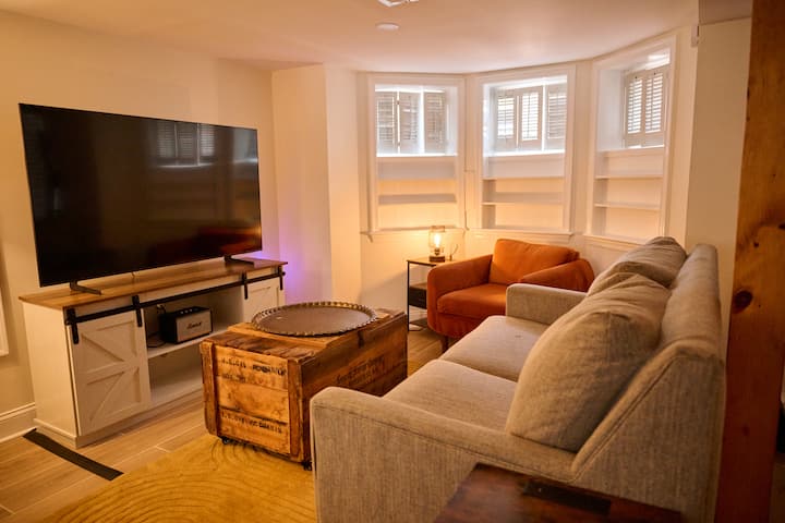 Spacious Capitol Hill Retreat - Union Station Washington