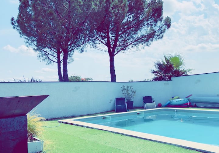 Maison Spacieuse Au Calme – Piscine Privée - Aquitaine
