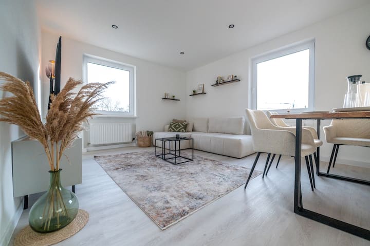 Lightview Apartments: Innenstadt | Parken | Küche - Heilbronn