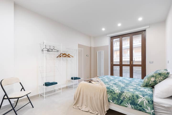 5 Minuti Dalla Metro [Le Dame Di Piazza Bengasi] - Moncalieri