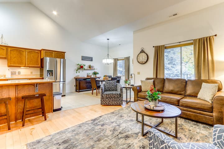 Charming Condo In Heart Of Cda - Coeur d'Alene, ID
