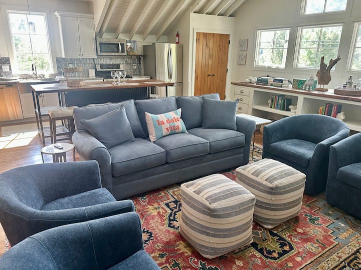 Baton Rouge Art Retreat | Near Highland Rd & Lsu - Baton Rouge, LA