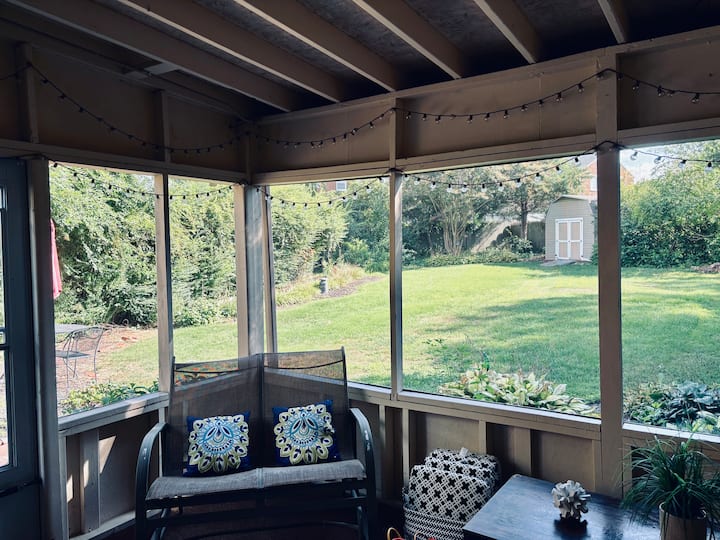 Cozy House With Private Backyard & Prime Location. - New Castle, DE