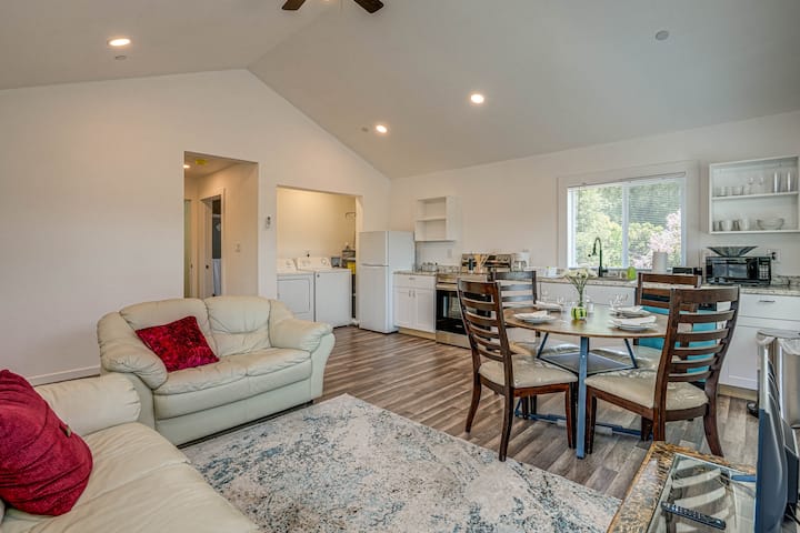 Sweet Unit In Small Town Home - Walnut Creek, CA