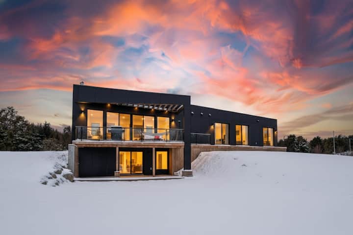 Brewster's Lake Escape | Lakefront In Singhampton - Ontario