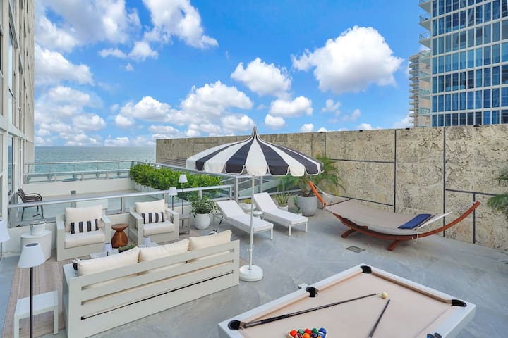 Sea Sky Terrace - Beachfront Oasis At The Carillon - Miami Beach, FL